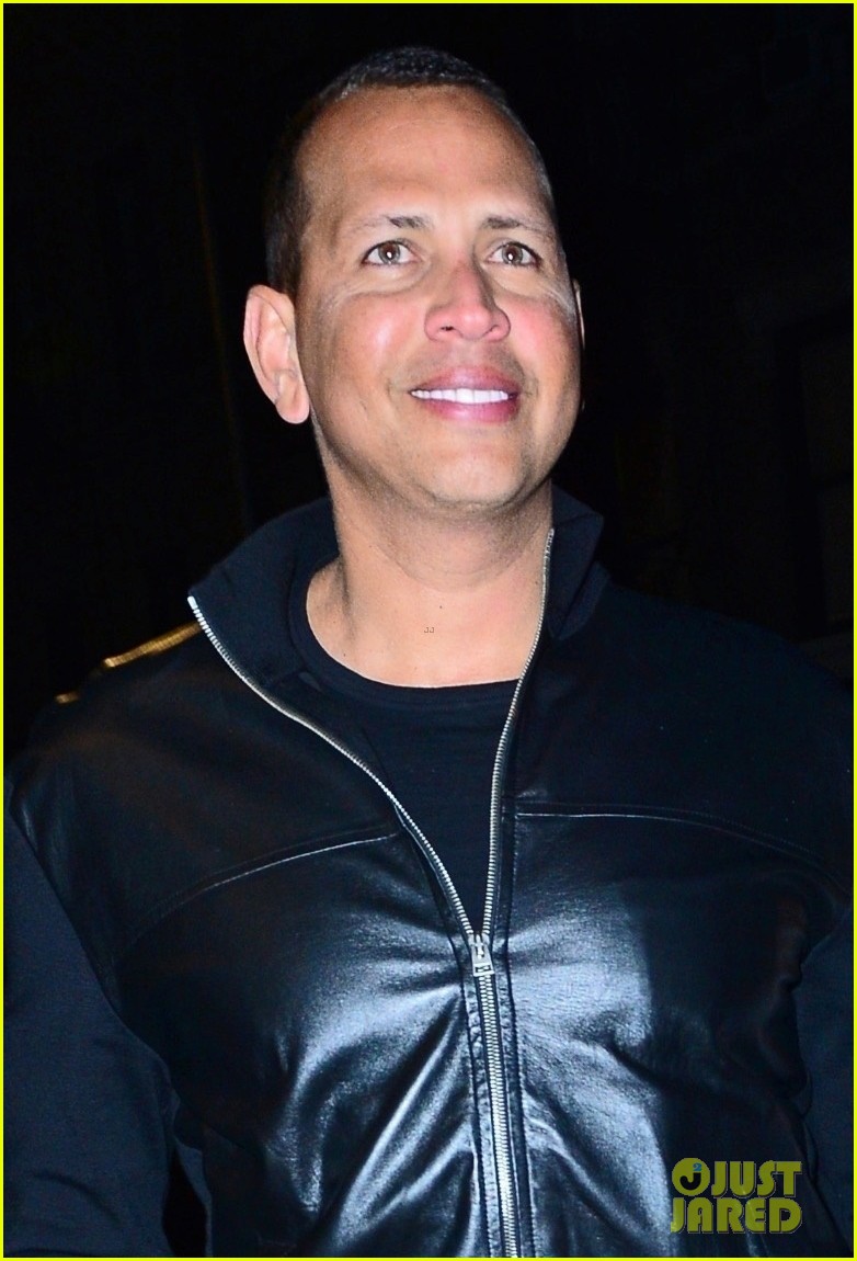 Jennifer Lopez & Alex Rodriguez Step Out for Dinner in NYC: Photo ...