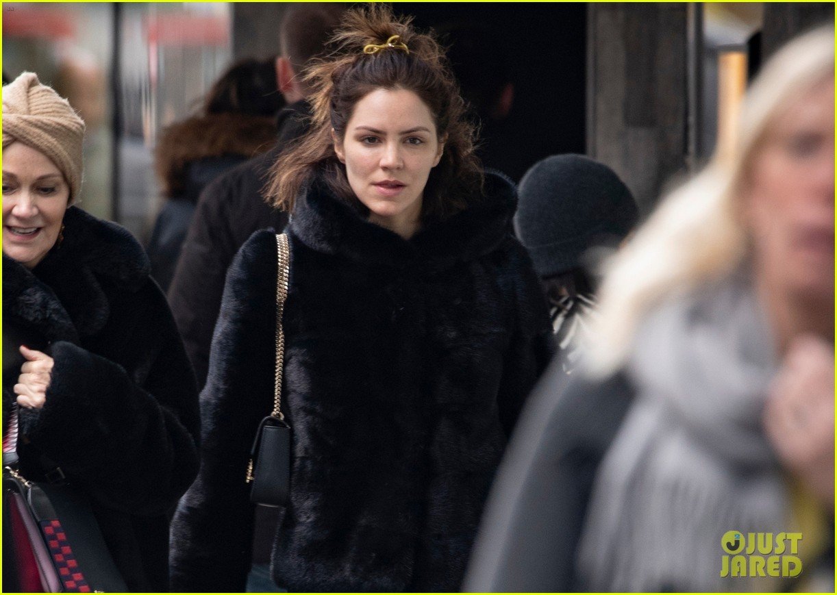 Katharine McPhee Talks About Going to School with Meghan Markle: She ...