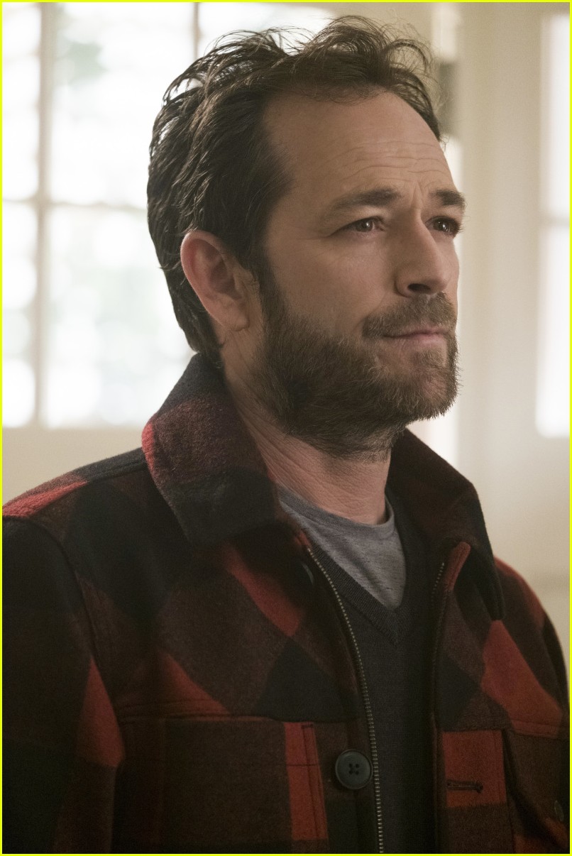 'Riverdale' Writers Pay Tribute to Luke Perry After His Death: Photo ...