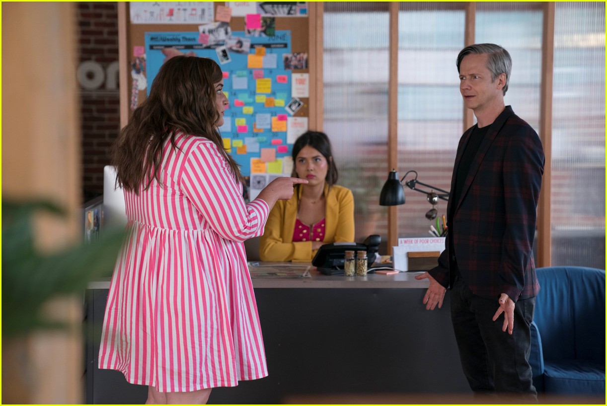 'Shrill' Author Says Boss Character Not Based on Dan Savage: Photo ...