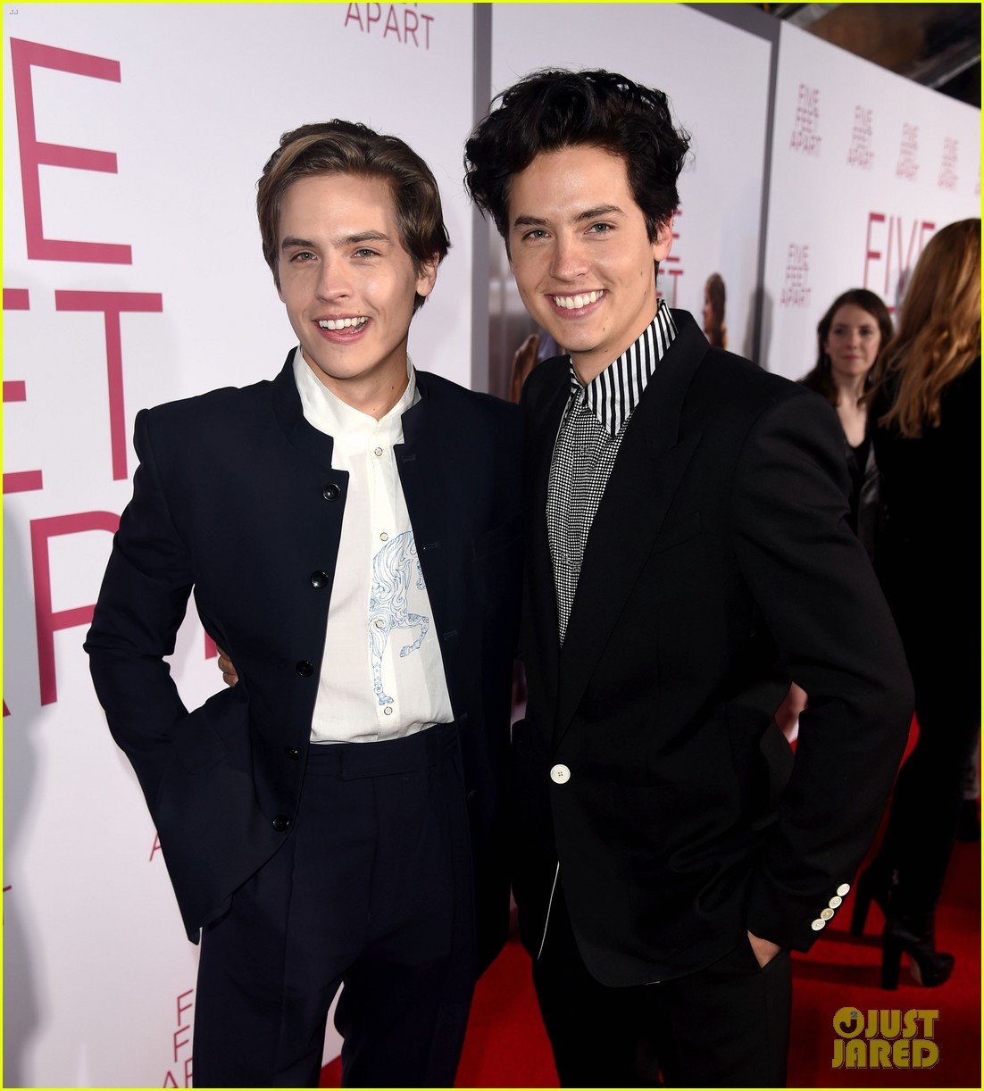 Dylan Sprouse Praises Twin Brother Cole's Work in 'Five Feet Apart ...