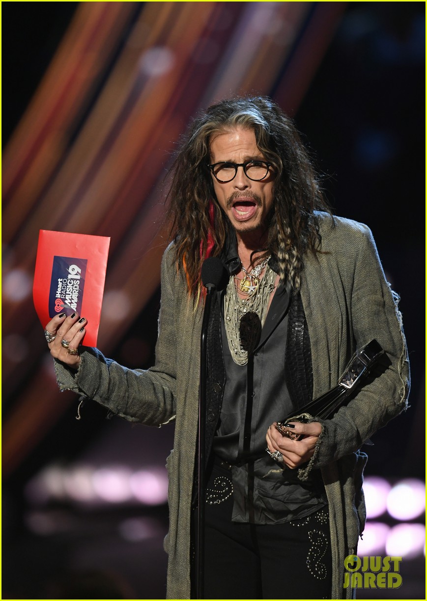Steven Tyler Presents Song of the Year at iHeartRadio Music Awards 2019 ...