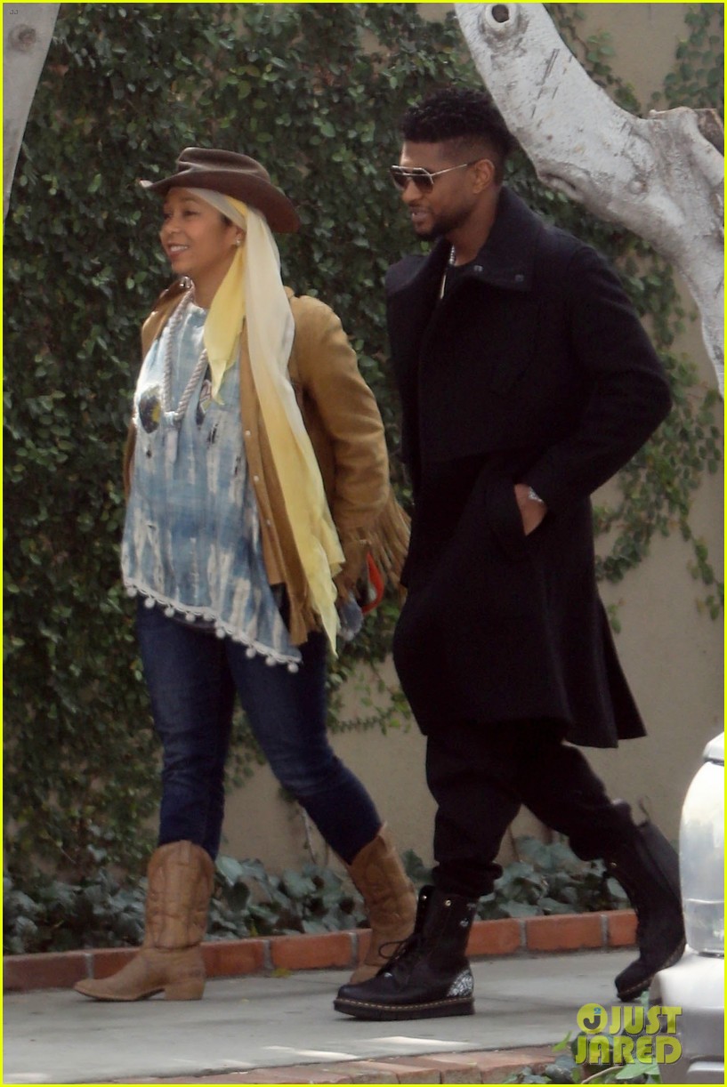Usher Gets In Some Shopping in West Hollywood: Photo 4250630 | Usher ...
