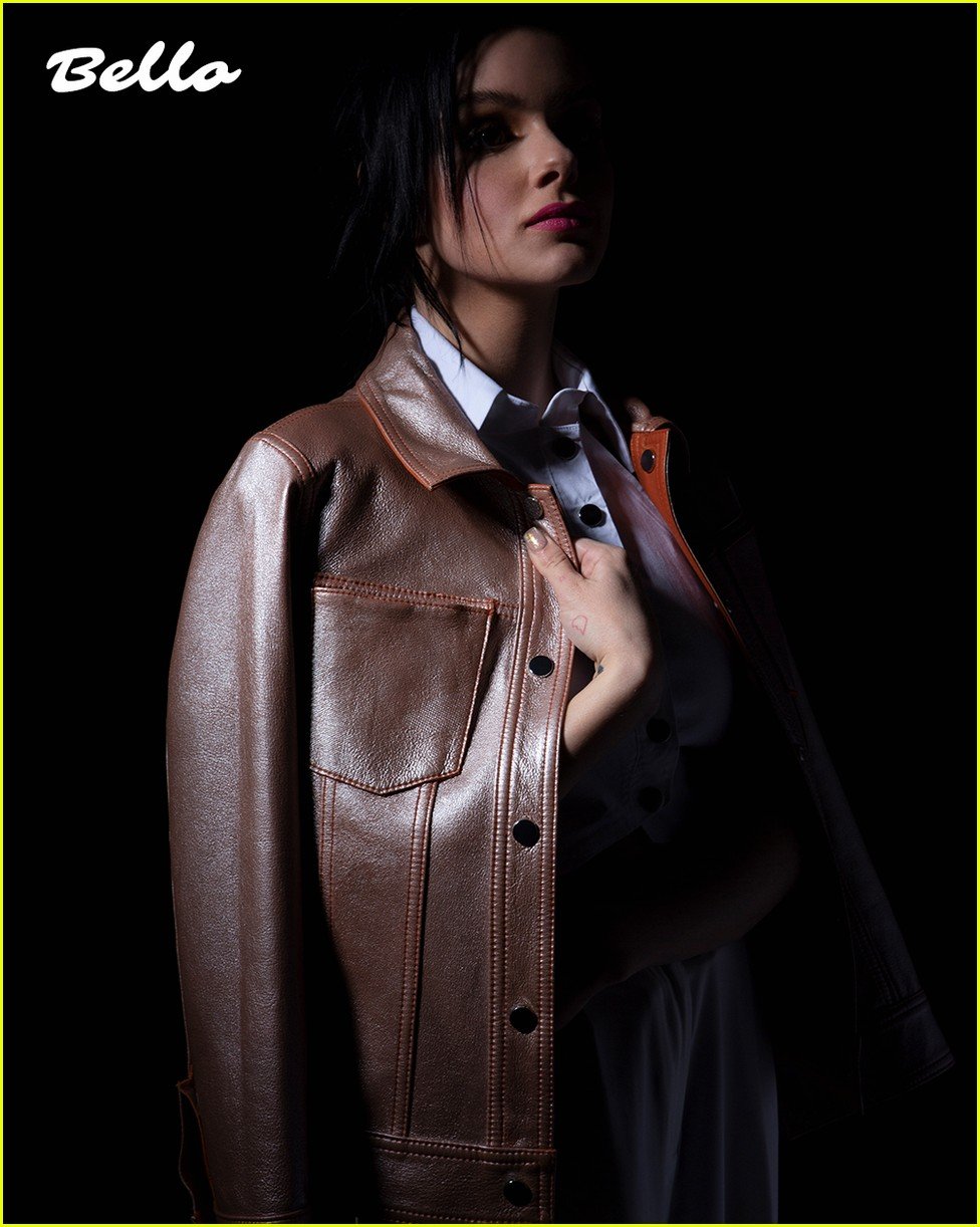 Ariel Winter Pays Homage to Karl Lagerfeld in New Cover Shoot : Photo ...