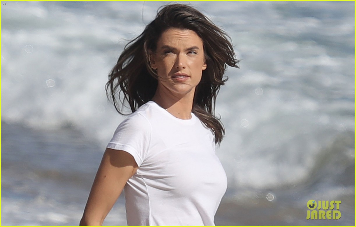 Alessandra Ambrosio Splashes in the Ocean For Beach Photo Shoot: Photo ...