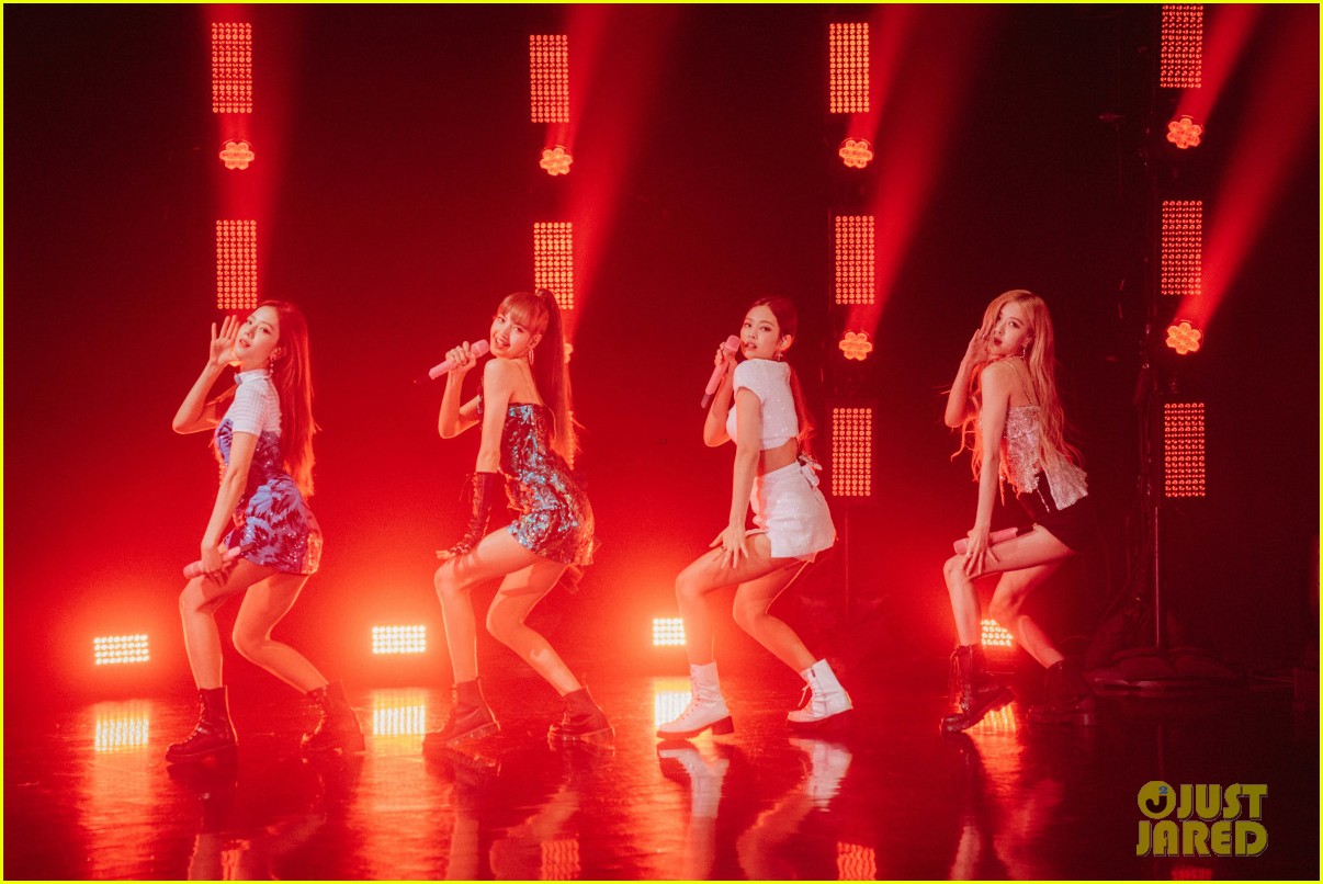 Blackpink Test Their Nerves in 'Late Late Show's Flinch Game - Watch ...