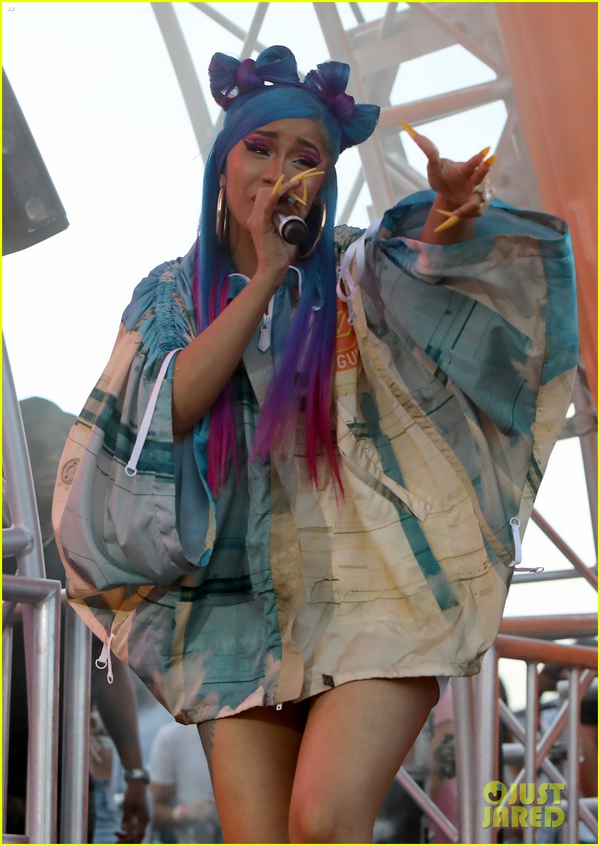 Cardi B Hits the Stage at Revolve's Party at Coachella 2019!: Photo ...