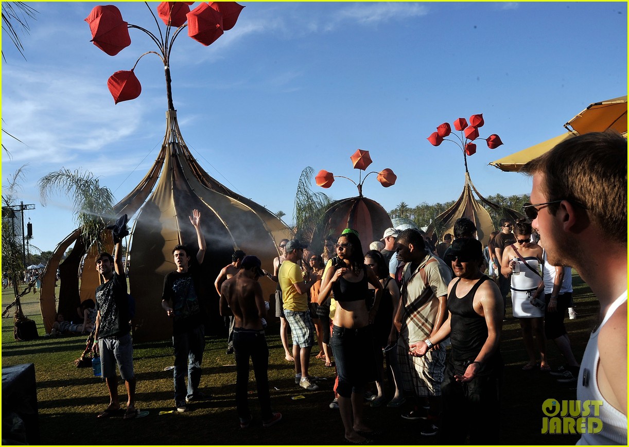 Look Back at Coachella Photos From 10 Years Ago!: Photo 4270905 ...