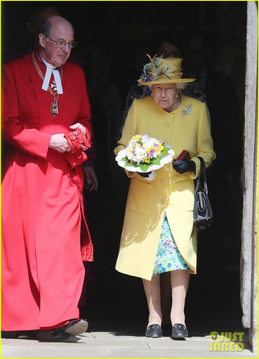 Queen Elizabeth Joined By Princess Eugenie for Easter Coin Ceremony ...