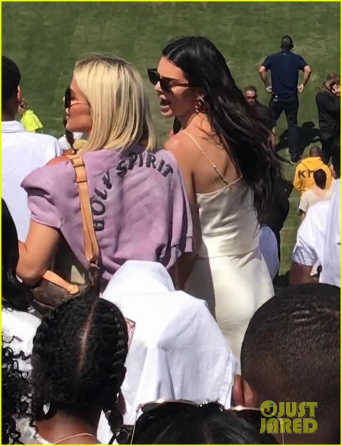 Kardashian-Jenners Support Kanye West at 'Sunday Service' Coachella Set ...