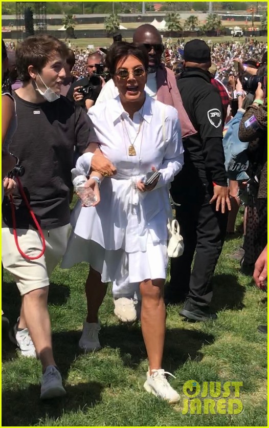 Kardashian-Jenners Support Kanye West at 'Sunday Service' Coachella Set ...