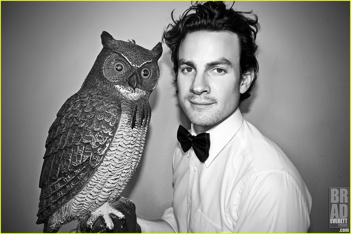 ‘Chilling Adventures’ Star Luke Cook Shows Off His Hot Bod & Dresses as ...