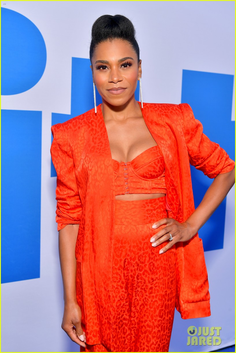 Issa Rae, Marsai Martin, & Regina Hall Go Glam for 'Little' Premiere ...