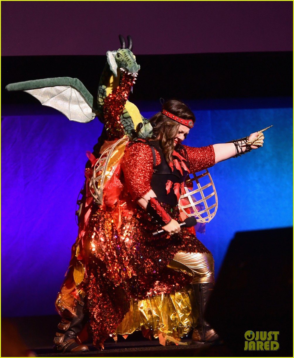 Melissa McCarthy & Husband Ben Falcone Dress as Dragons for CinemaCon ...