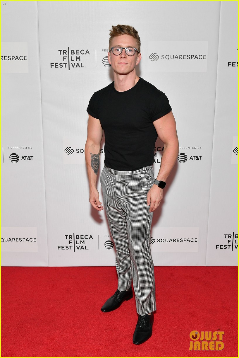 Neil Patrick Harris & Constance Zimmer Attend 'Gay Chorus Deep South ...