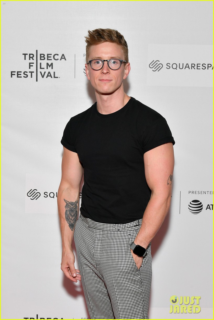 Neil Patrick Harris & Constance Zimmer Attend 'Gay Chorus Deep South ...