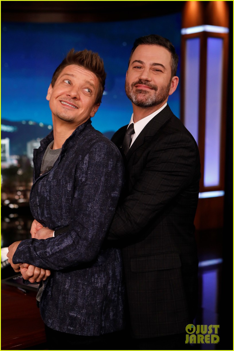 Jeremy Renner Tells 'Kimmel' How He's Avoiding Revealing 'Avengers ...