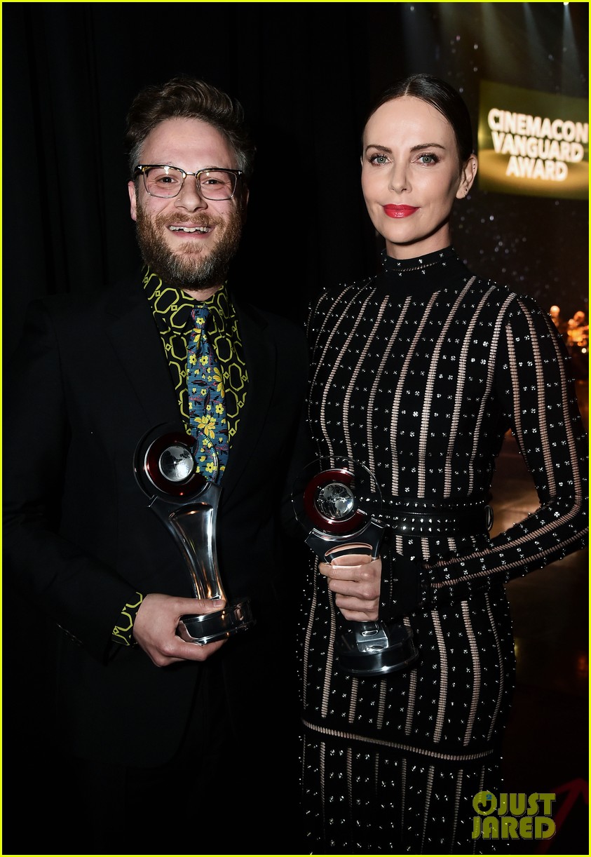 Seth Rogen Explains Why He Carefully Chose His Outfits For Events With ...