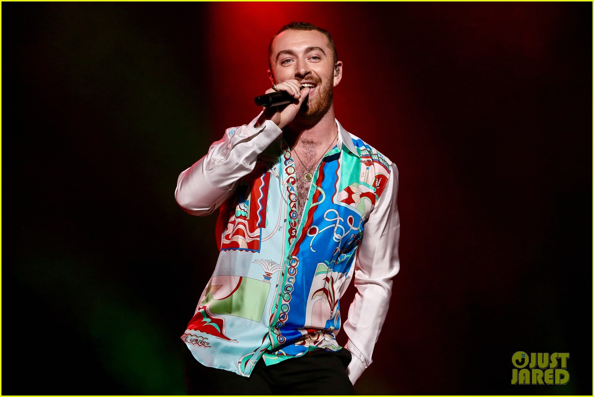 Sam Smith Rocks the Stage at Lollapalooza in Sao Paolo!: Photo 4268388 ...