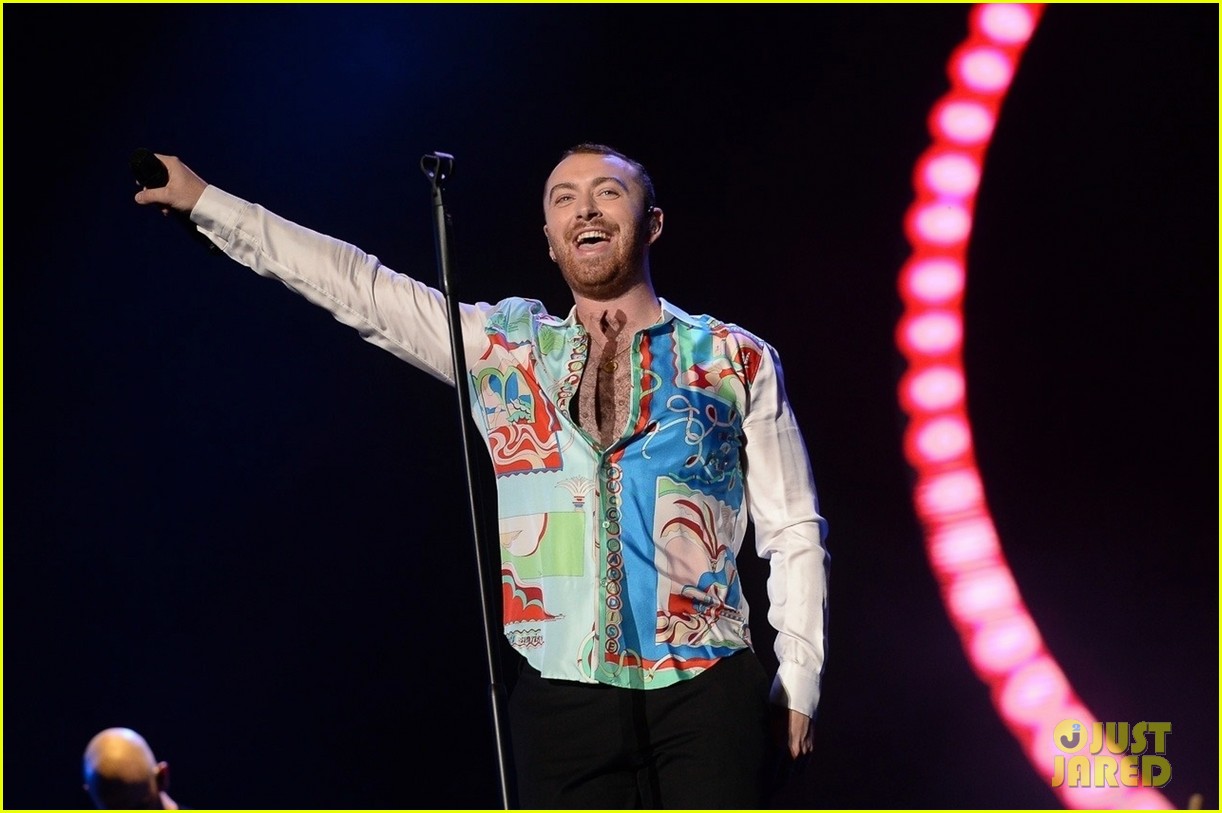 Sam Smith Rocks the Stage at Lollapalooza in Sao Paolo!: Photo 4268390 ...