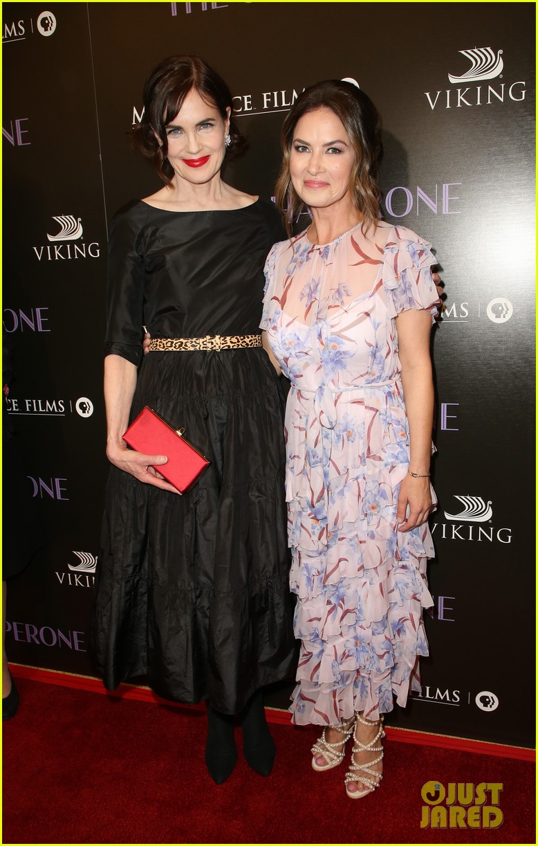 Marisa Tomei Supports 'The Chaperone' Cast at Hollywood Premiere ...