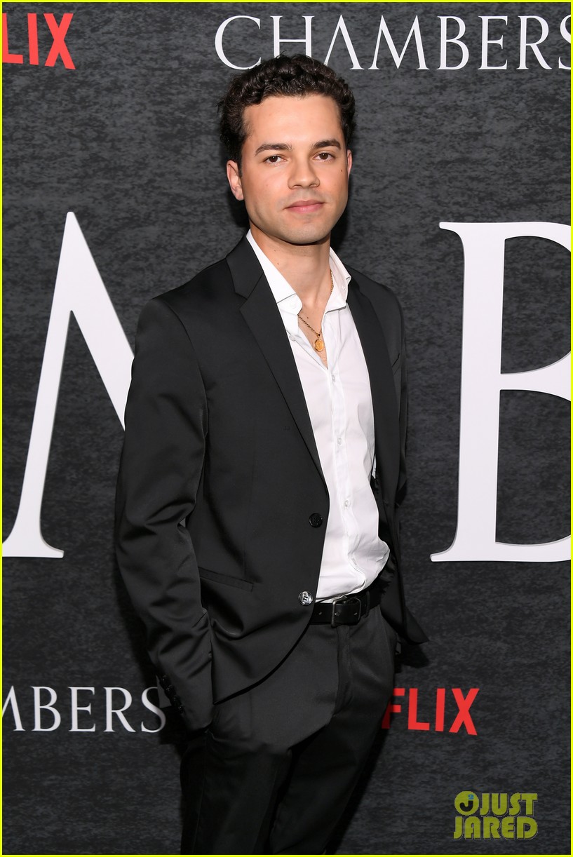 Uma Thurman & Tony Goldwyn Join 'Chambers' Cast at NYC Premiere: Photo ...