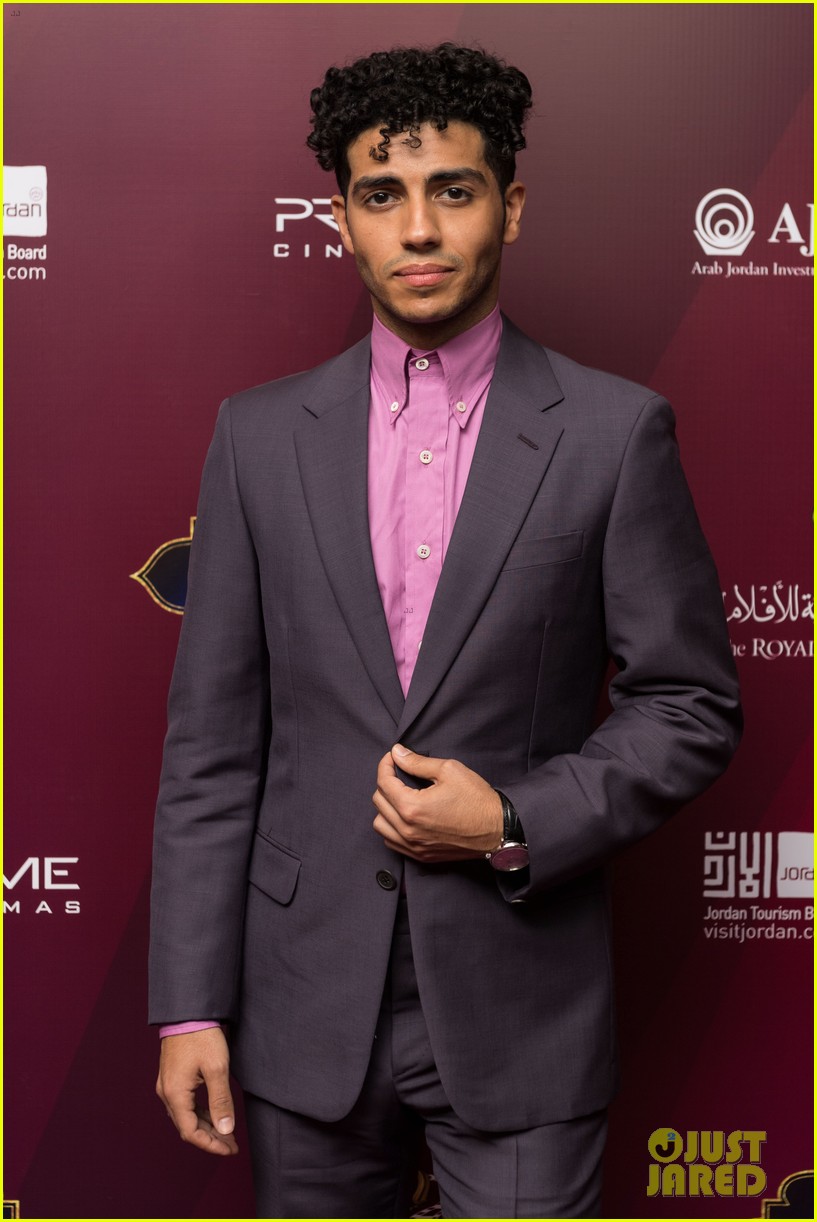 Will Smith & His 'Aladdin' Co-Stars Attend Royal Screening in Jordan ...