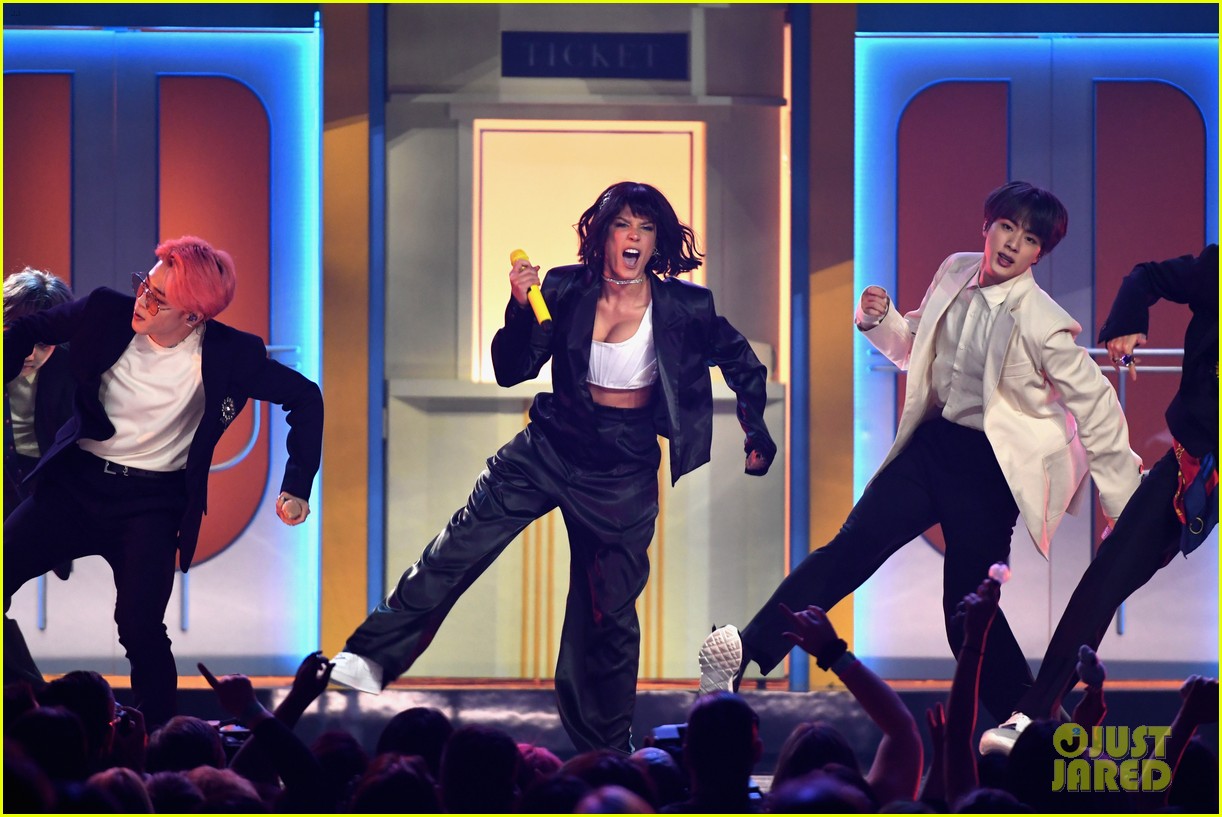 BTS & Halsey Perform 'Boy With Luv' at Billboard Music Awards 2019 ...