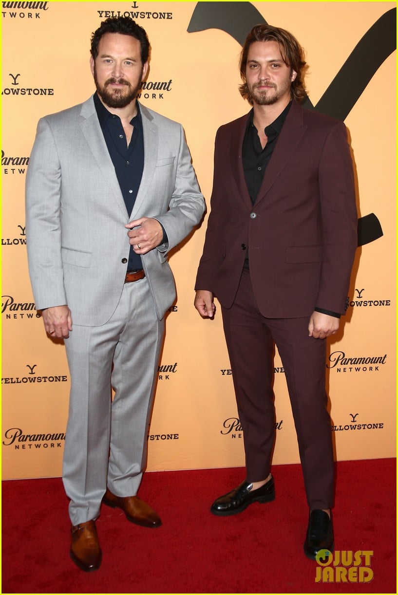 Kevin Costner & 'Yellowstone' Cast Celebrate Season 2 Premiere - Watch ...