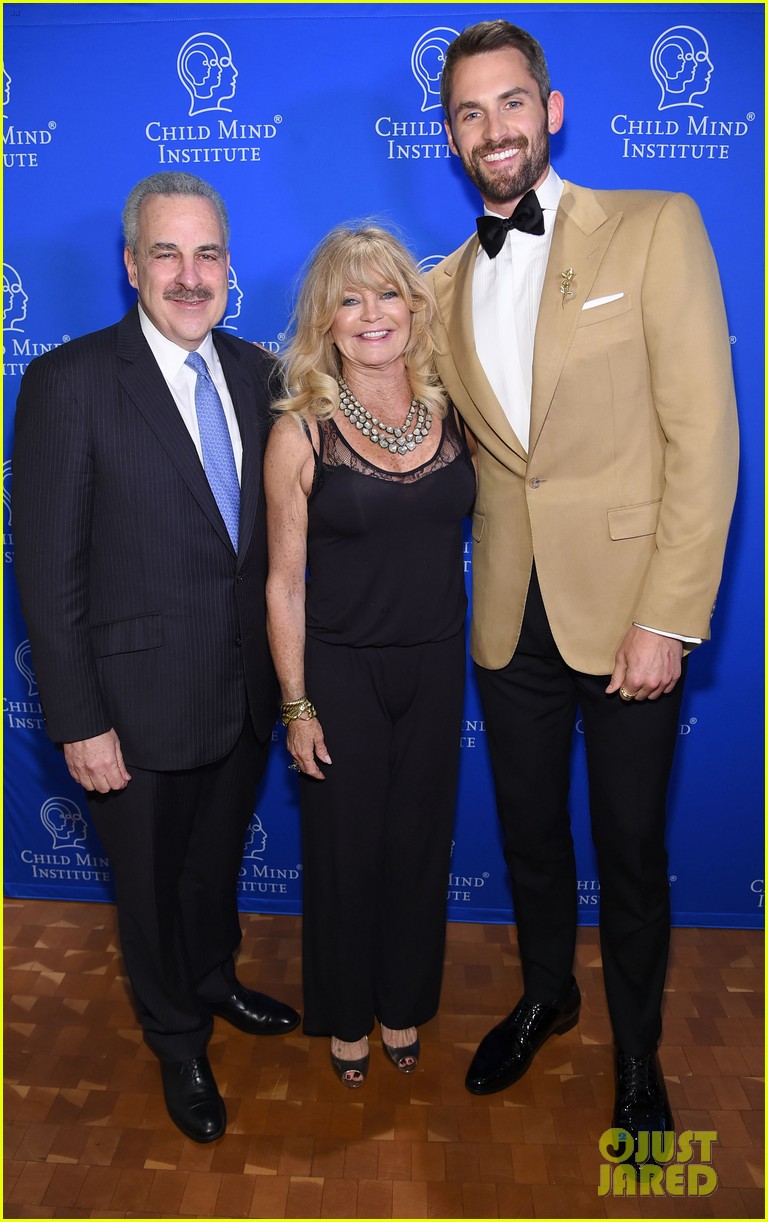 Goldie Hawn & Kevin Love Get Honored at Change Maker Awards 2019 ...