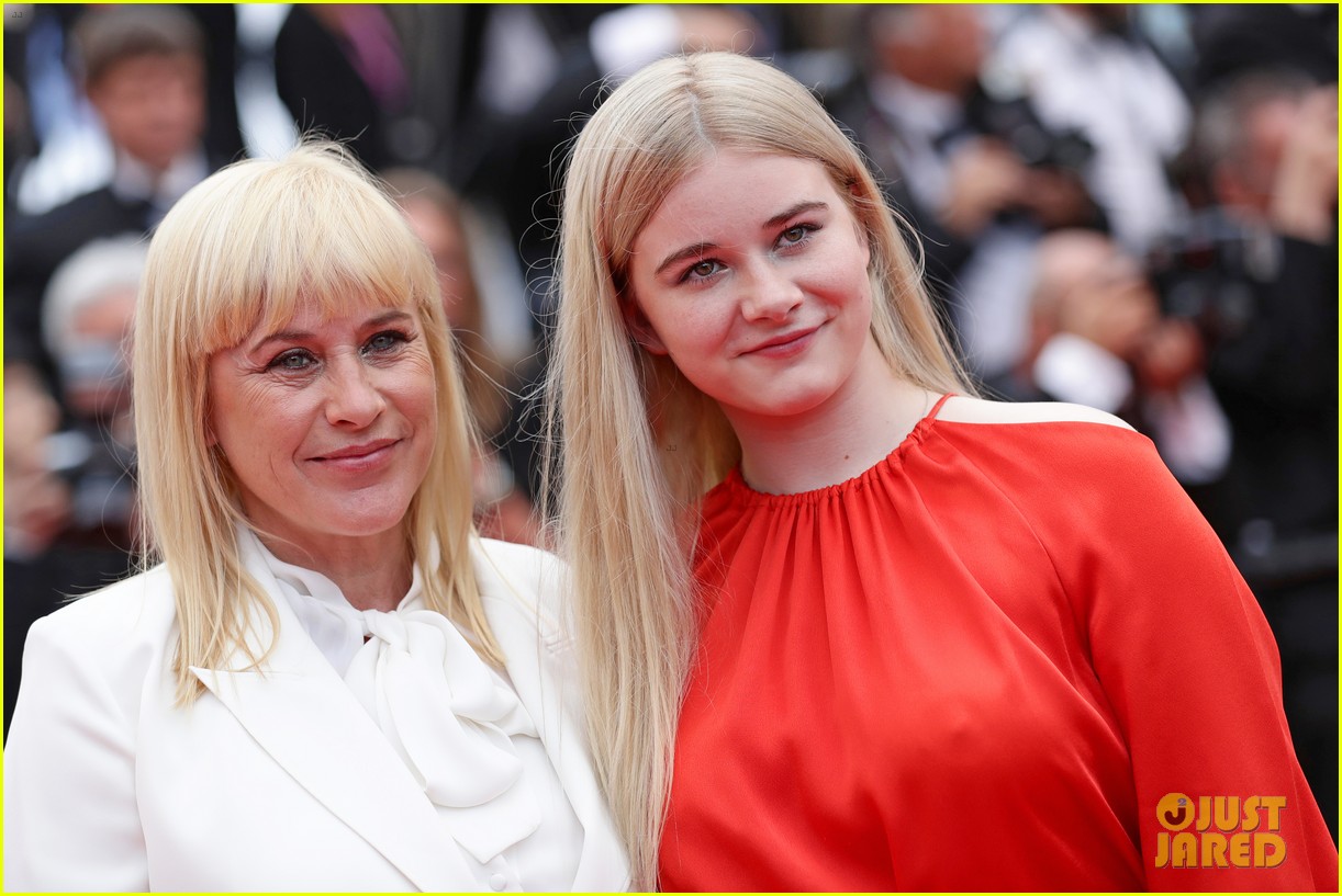 Milla Jovovich & Patricia Arquette Support 'Sibyl' Cast at Cannes ...