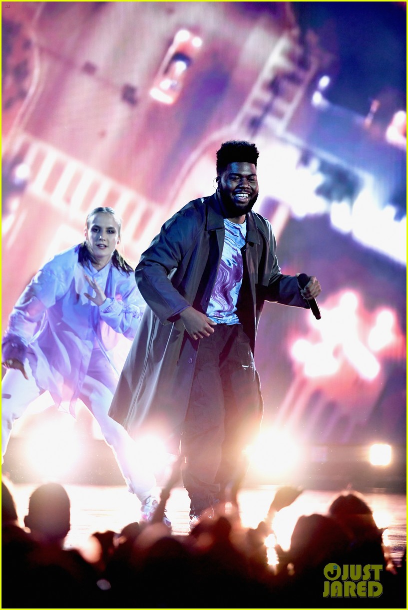 Khalid Performs 'Talk' & 'Better' at Billboard Music Awards 2019 ...