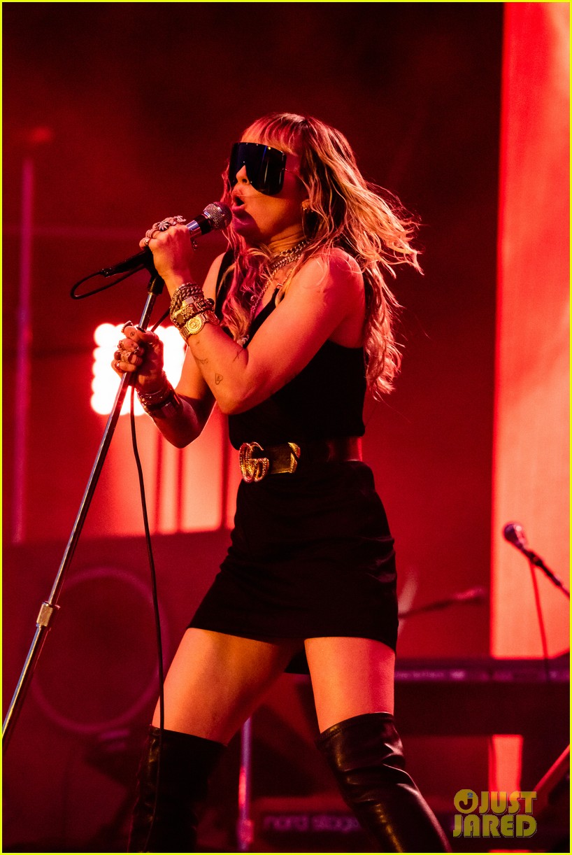 Miley Cyrus Debuts 3 New Songs at BBC Radio 1's Big Weekend: Photo ...