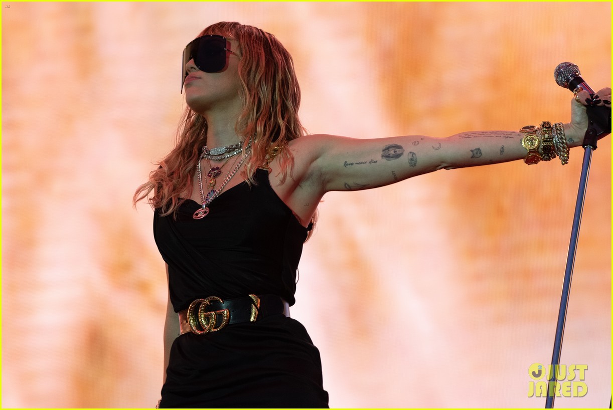 Miley Cyrus Debuts 3 New Songs at BBC Radio 1's Big Weekend: Photo ...