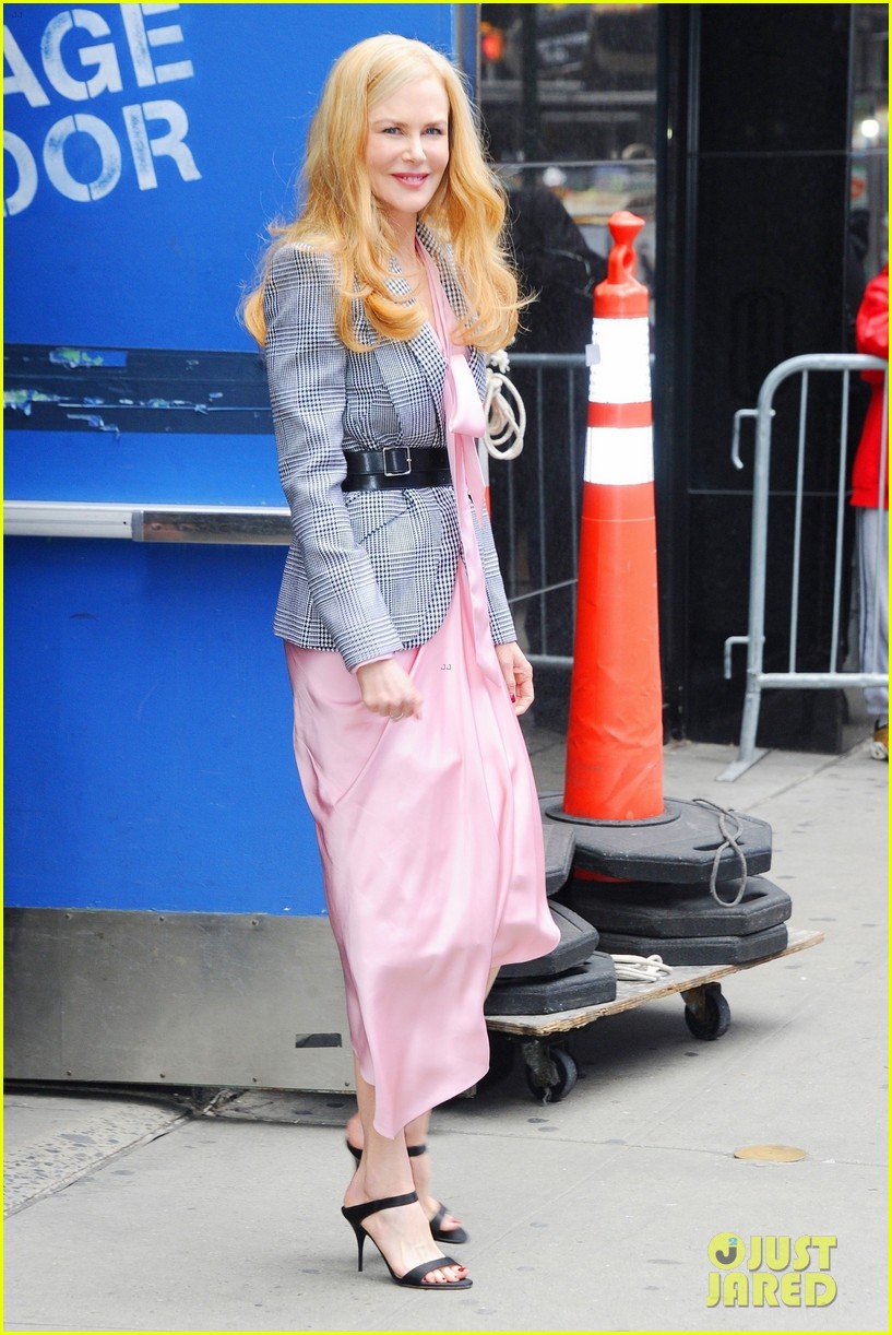 Nicole Kidman Is Pretty in Pink For 'Good Morning America' Appearance ...