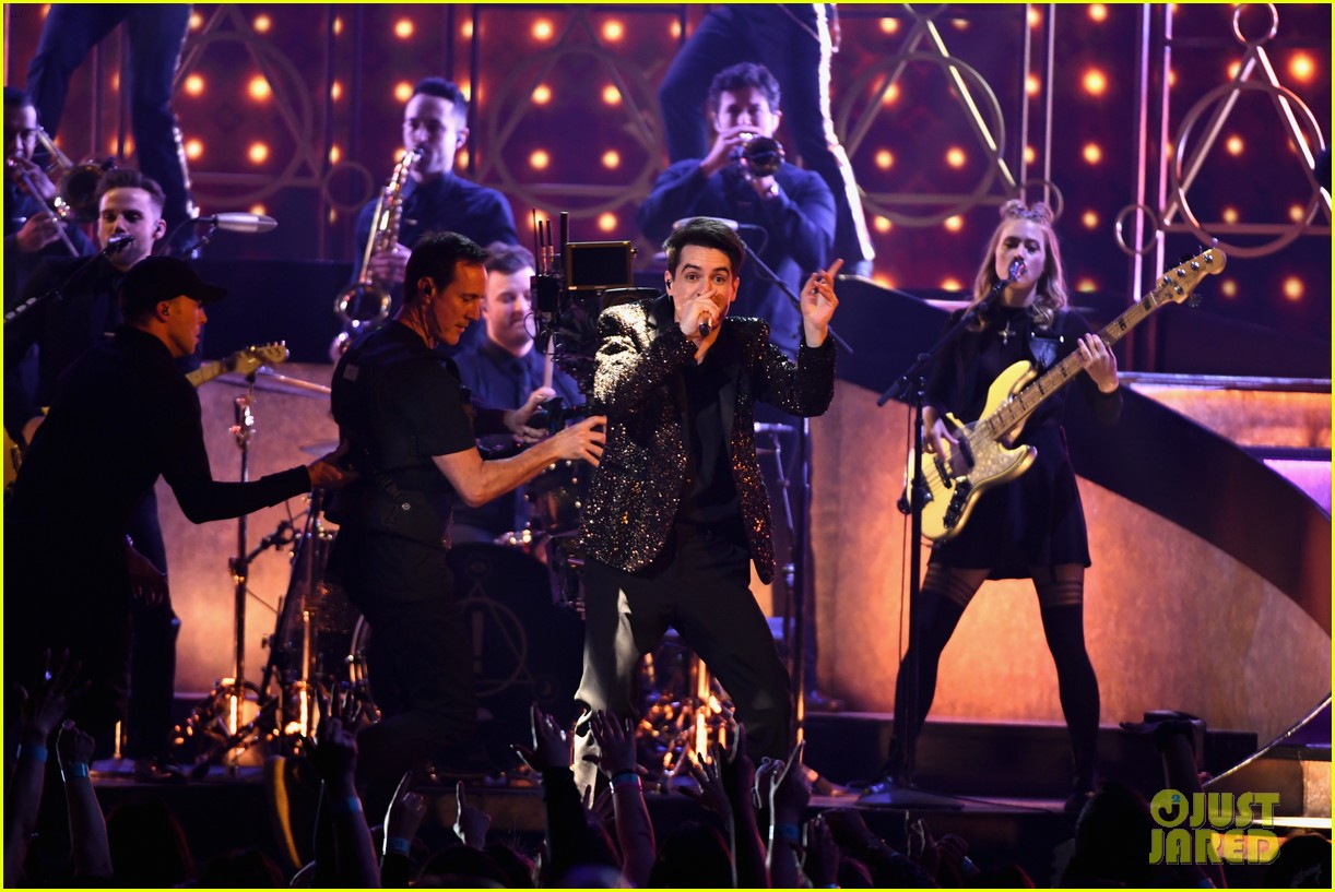 Panic! at the Disco Bring 'Hey Look Ma I Made It' to Billboard Music ...