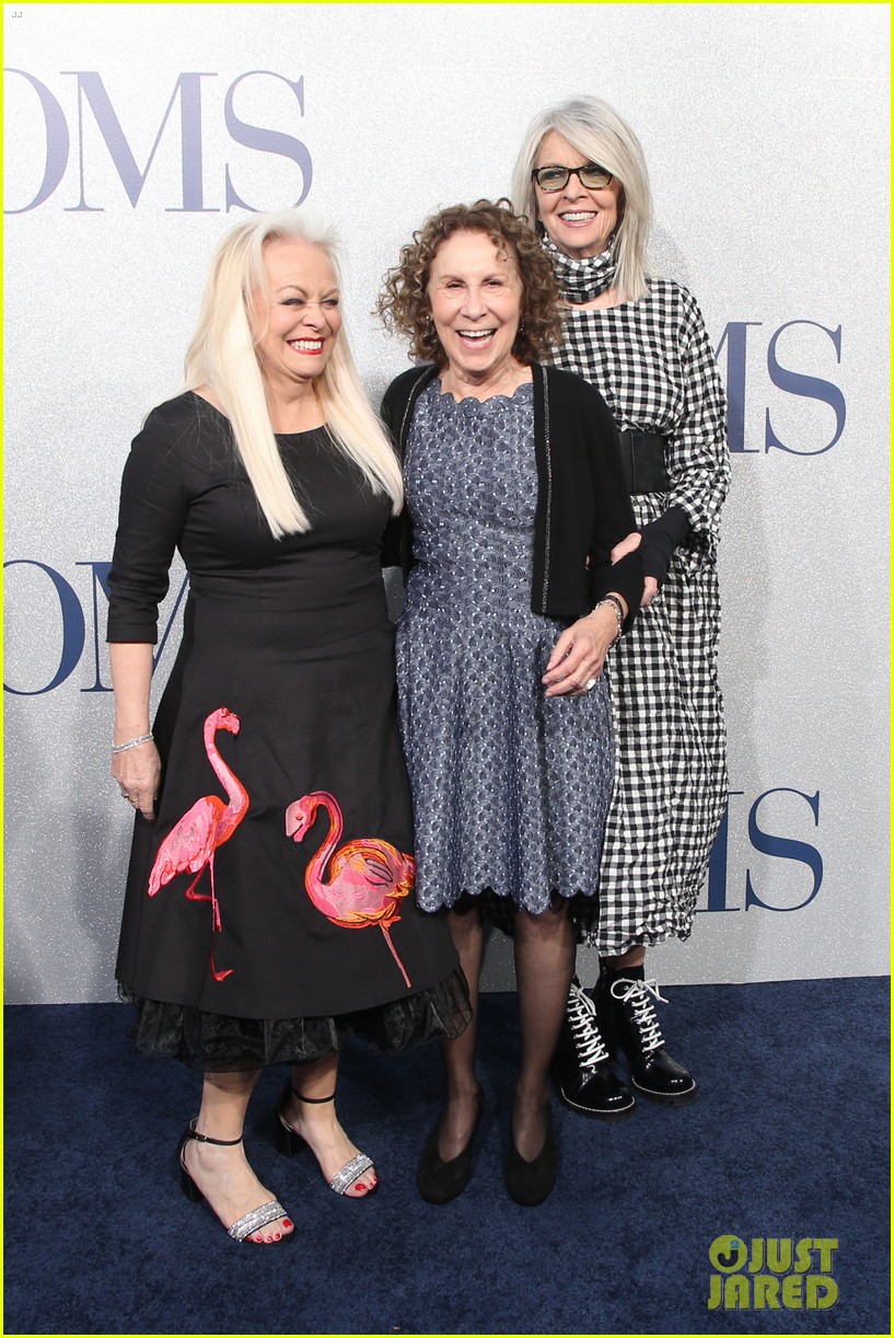 Diane Keaton Gets Support from Sarah Paulson at 'Poms' Premiere!: Photo ...