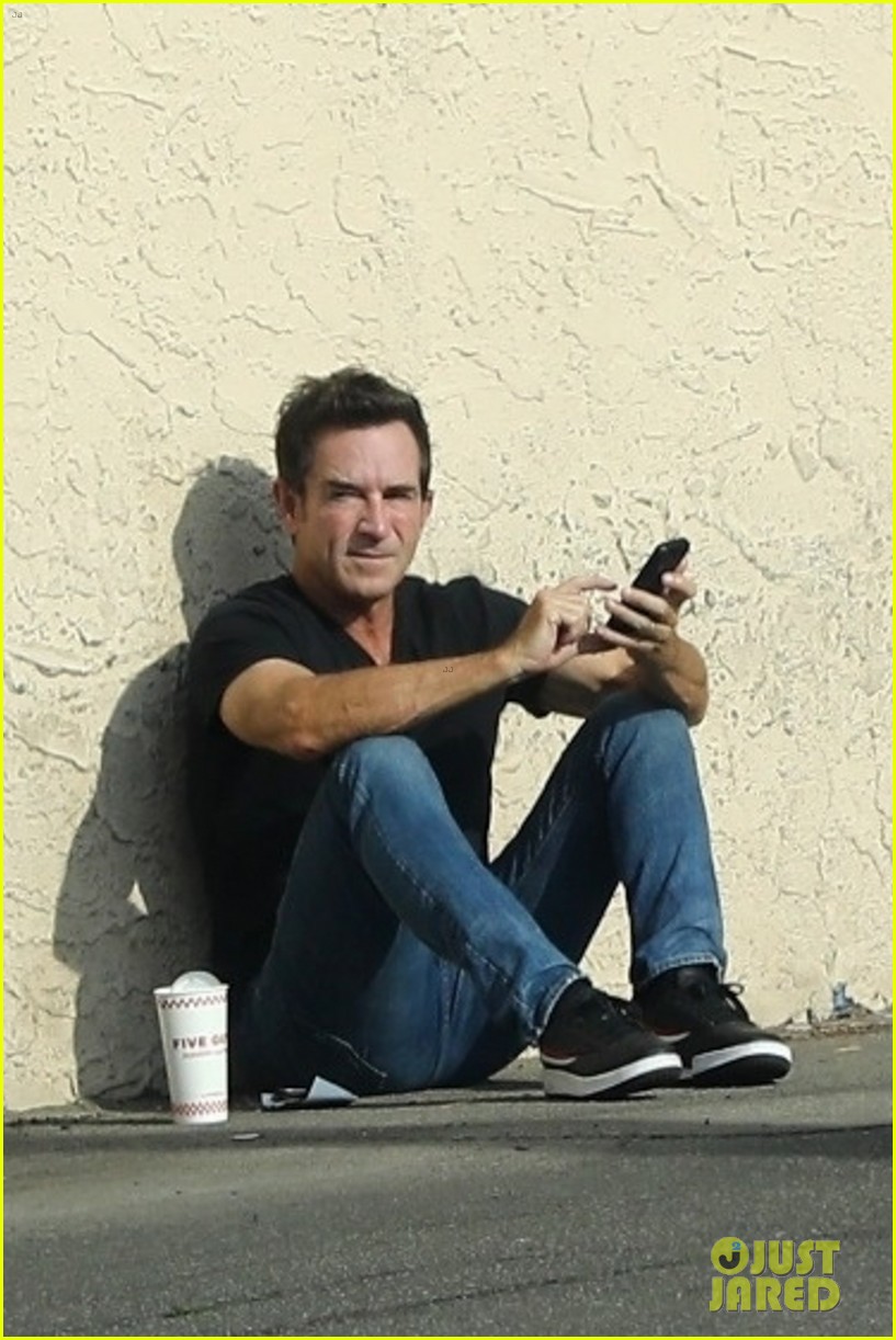 Survivor's Jeff Probst Spotted Looking Buff Outside a Car Wash: Photo ...