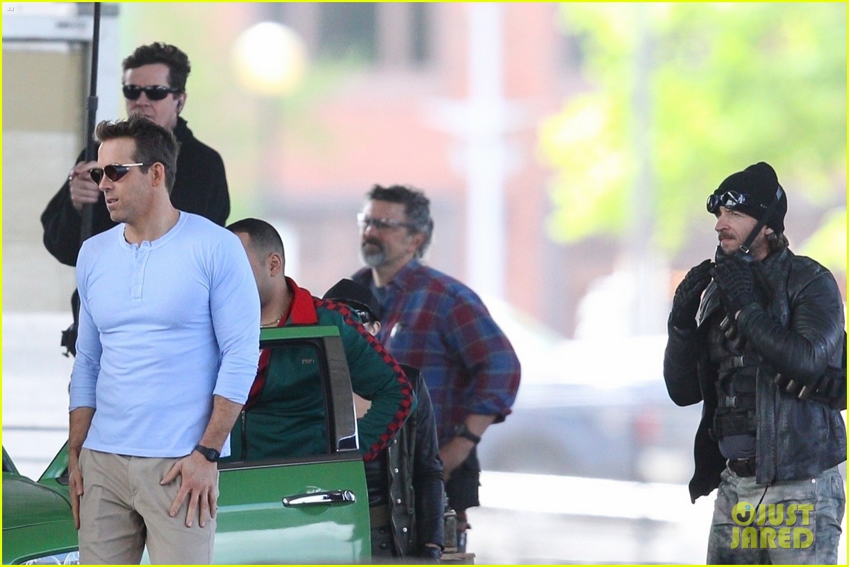Ryan Reynolds Films a Fight Scene for 'Free Guy' Movie: Photo 4298416 ...