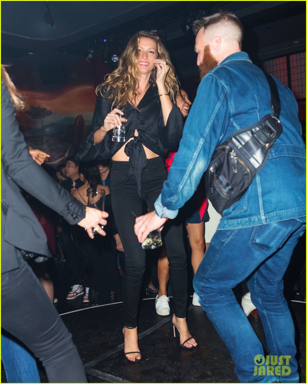 Tom Brady & Gisele Bundchen Hit the Dance Floor at Harry Josh's Pre-Met ...