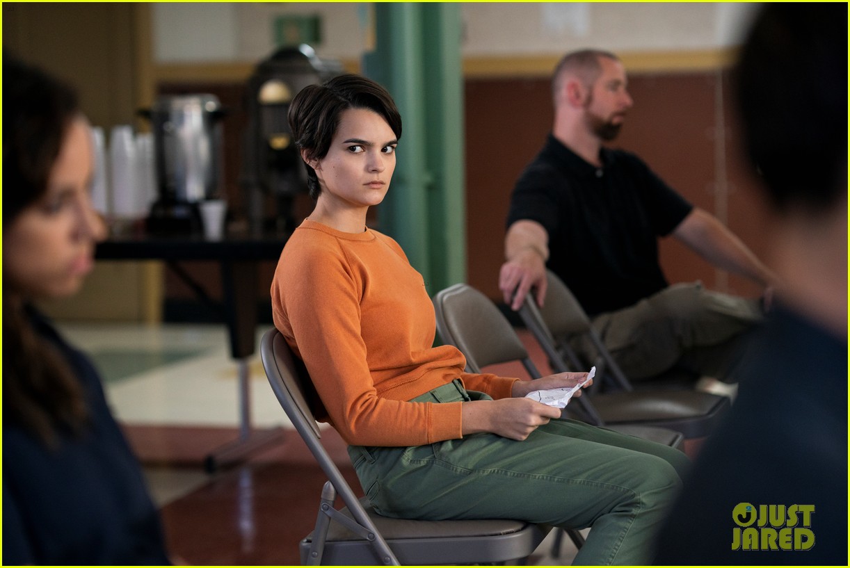 Netflix Drops Trailer For New YA Shoplifting Drama, 'Trinkets' - Watch ...