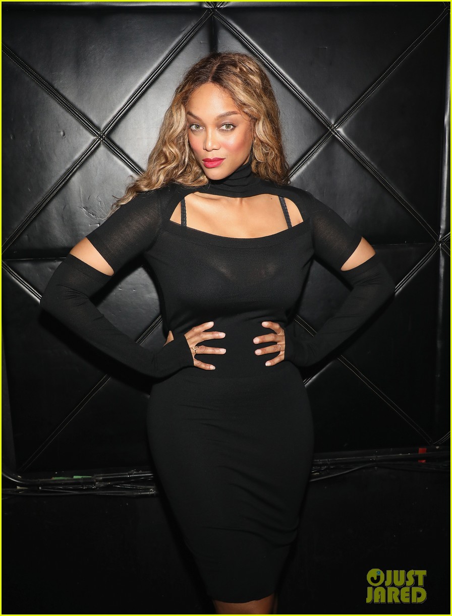 Tyra Banks' New 'Sports Illustrated' Cover Is About More Than What She ...