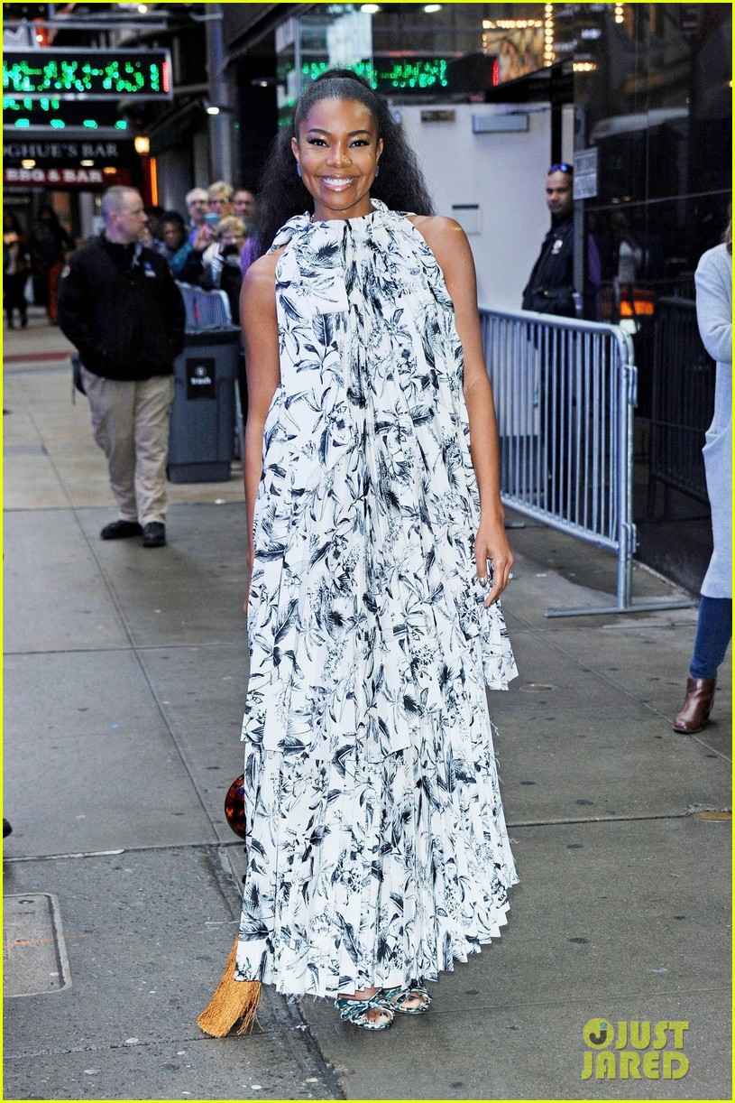 Jessica Alba & Gabrielle Union Partner Up To Kick Butt in 'L.A.'s ...