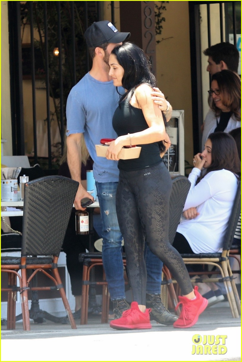 DWTS' Nikki Bella & Artem Chigvintsev Flaunt Hot PDA After a Lunch Date ...