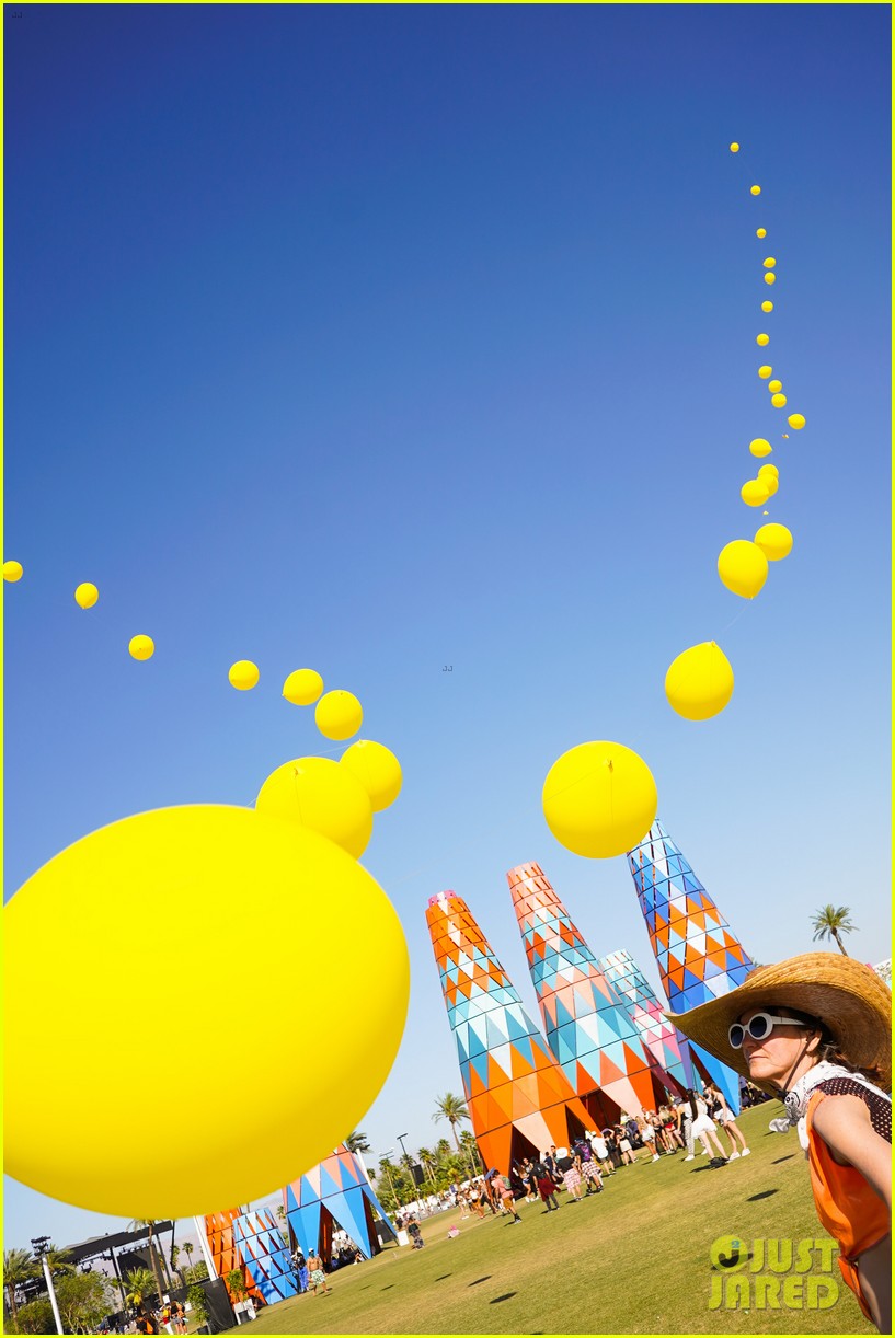 Full Sized Photo of coachella photos 20 | Photo 4307380 | Just Jared