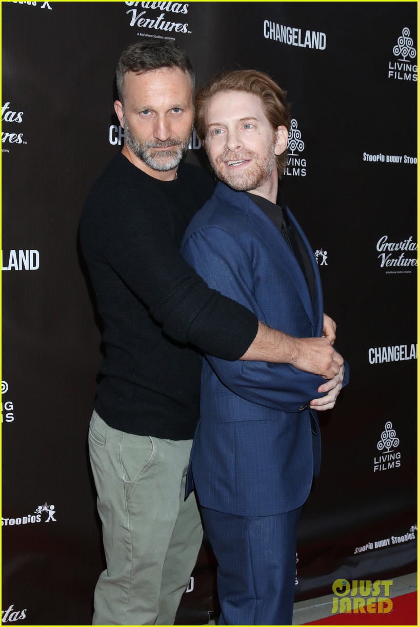 Macaulay Culkin & Girlfriend Brenda Song Step Out Together for ...