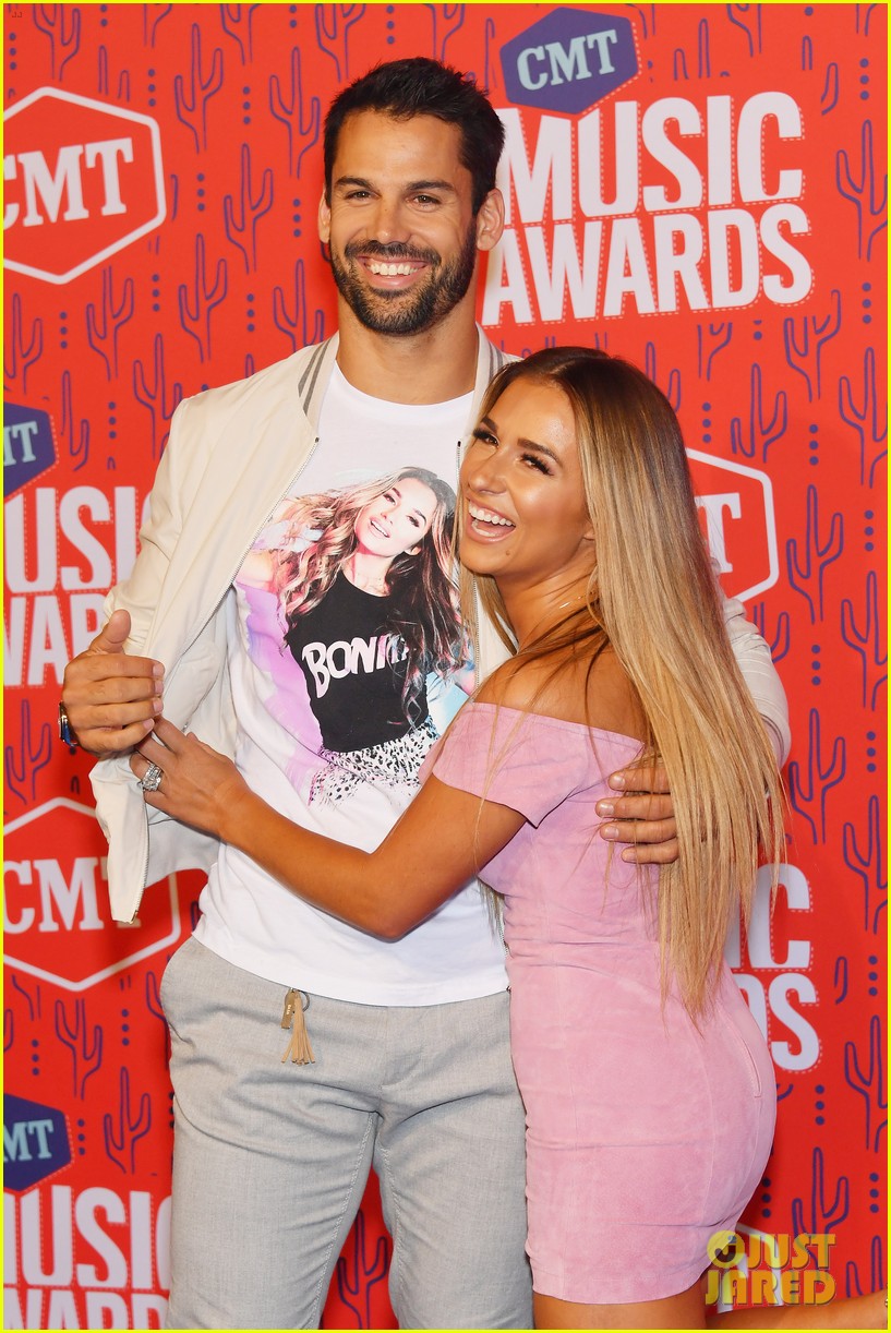 Eric Decker Wears Jessie James Decker's Face on His Shirt at CMT Music ...