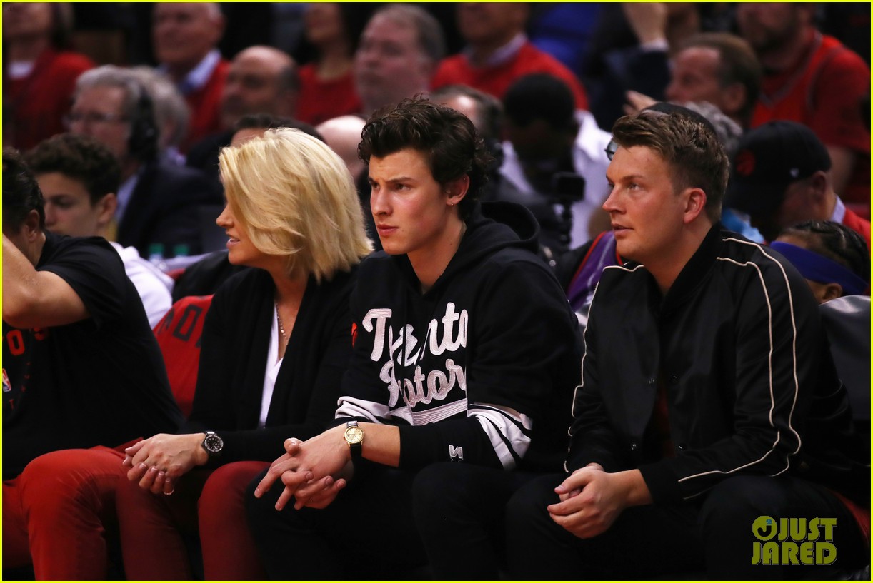 Drake & Shawn Mendes Support Toronto Raptors at NBA Finals 2019!: Photo ...