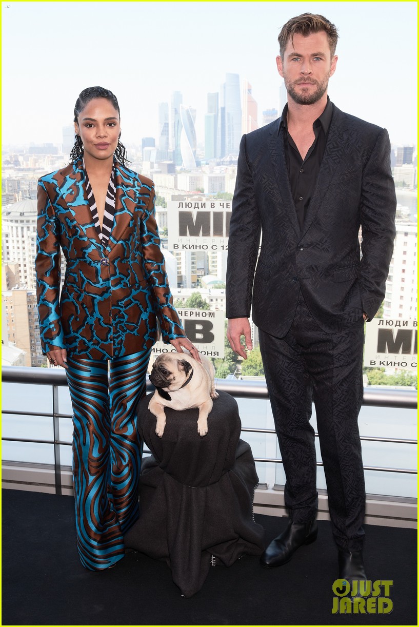 Chris Hemsworth Says 'Men In Black' Co-Star Tessa Thompson Is 'Most ...