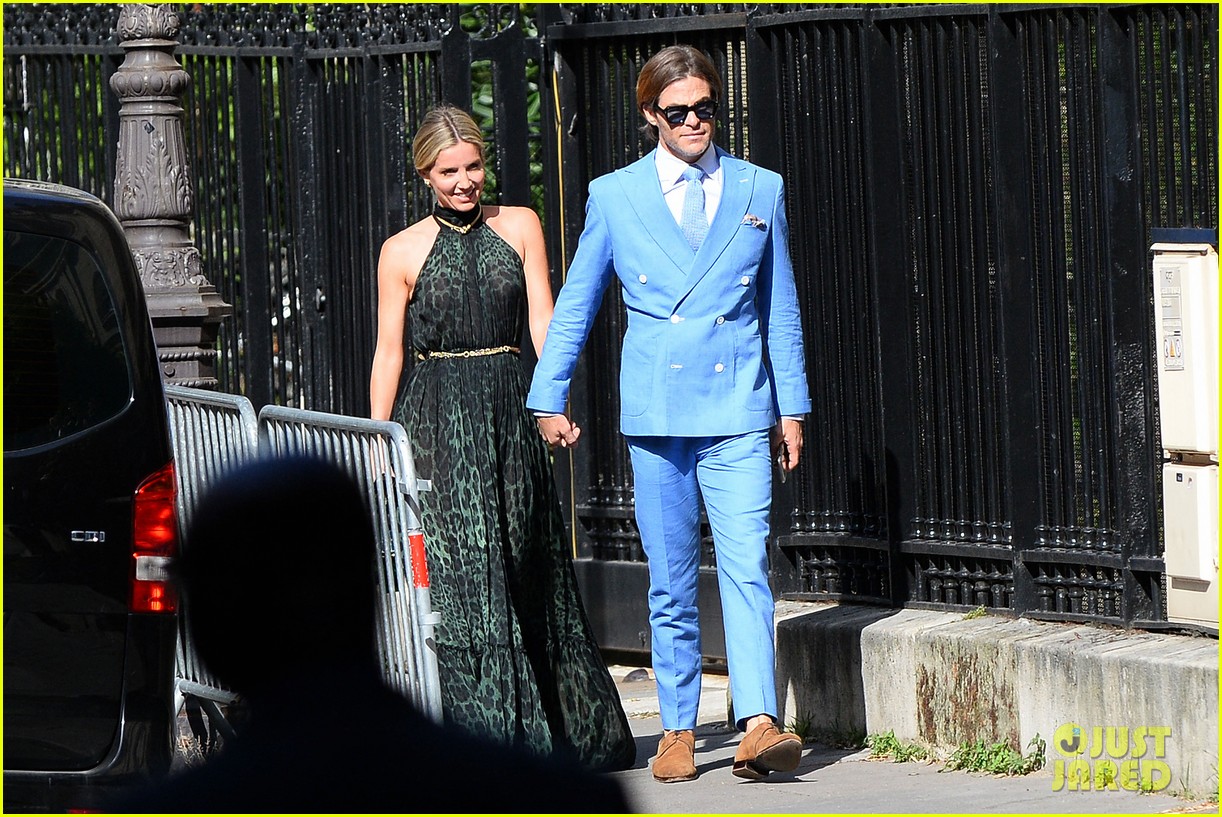 Zoe Kravitz & Karl Glusman Had a Star-Studded Wedding - See Every Celeb ...